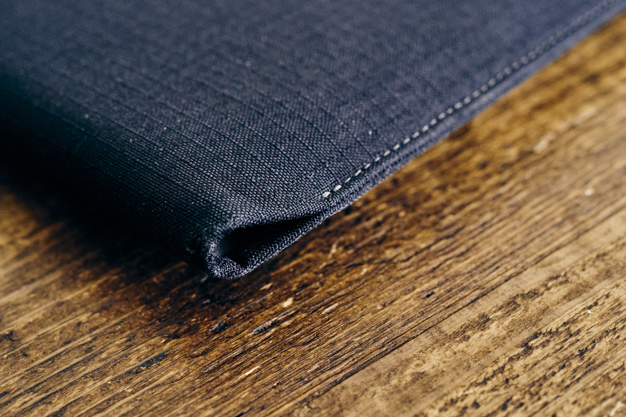 MacBook Airを守りたい！ぴったりのパソコンケースを購入しました｜bellroy Laptop Sleeve – vanessa's ...